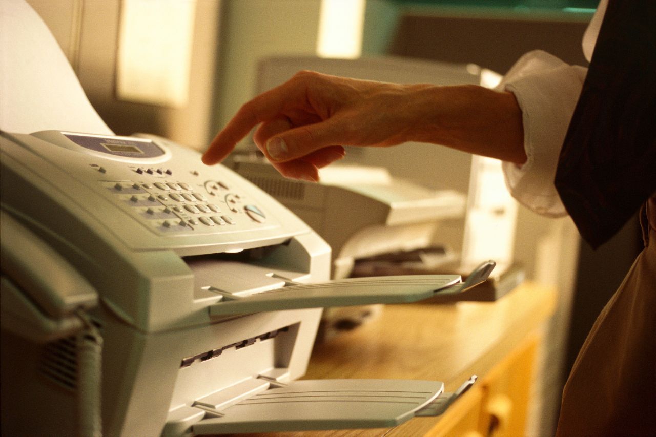Sharp Fax Machine UX-178: Price, Features, Buying Guide
