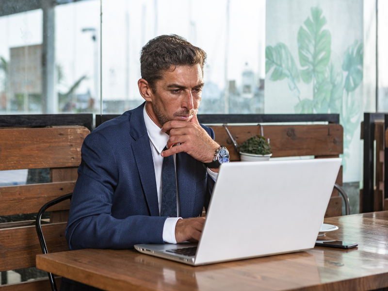 Sfax vs HelloFax: Fax Service Comparison