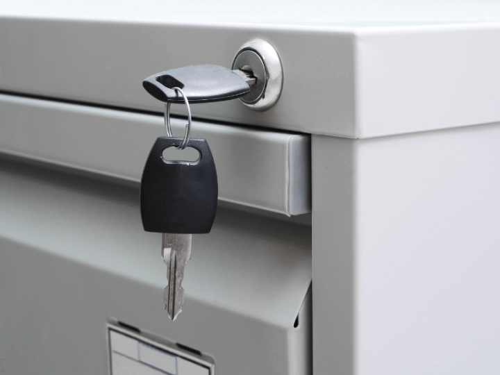 How To Secure Contacts (2026 Easy Guide)